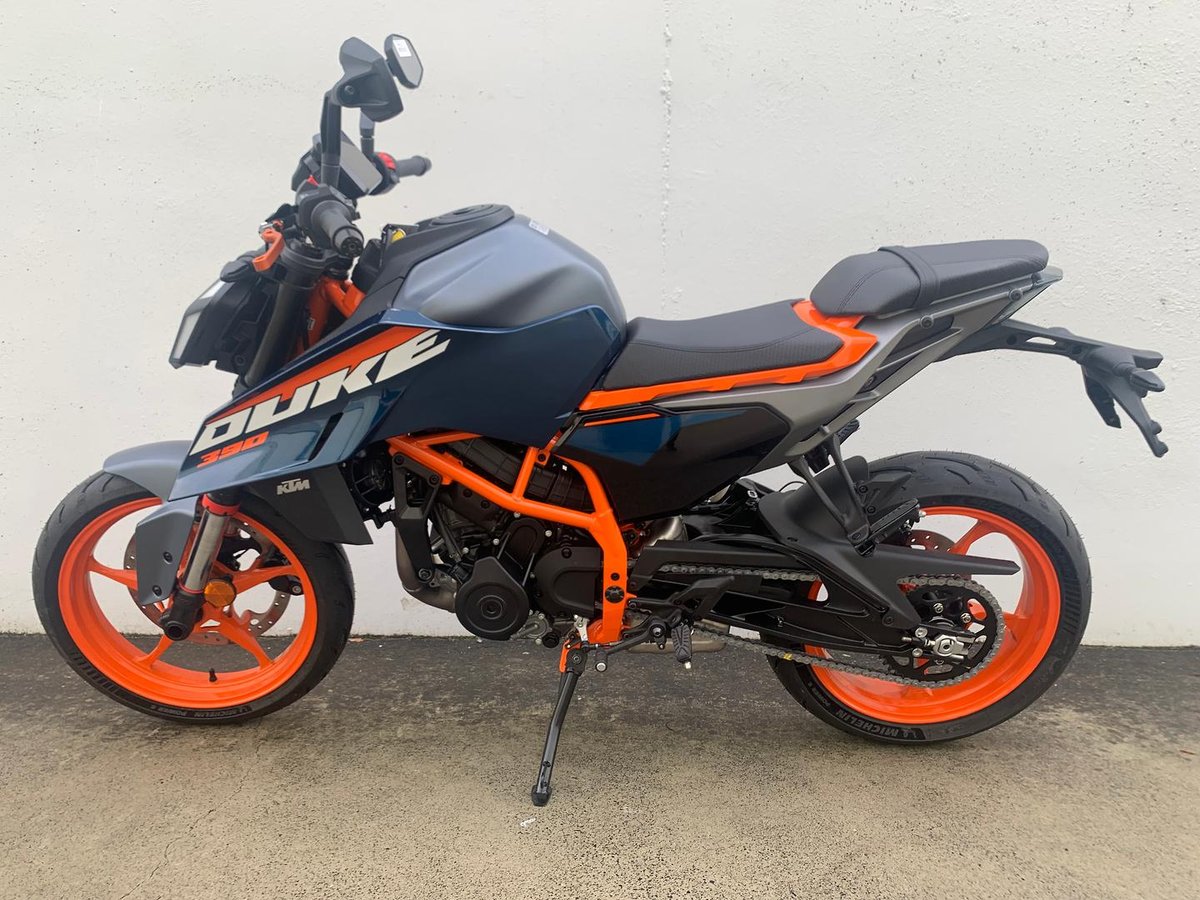 Bs6 duke 390 store