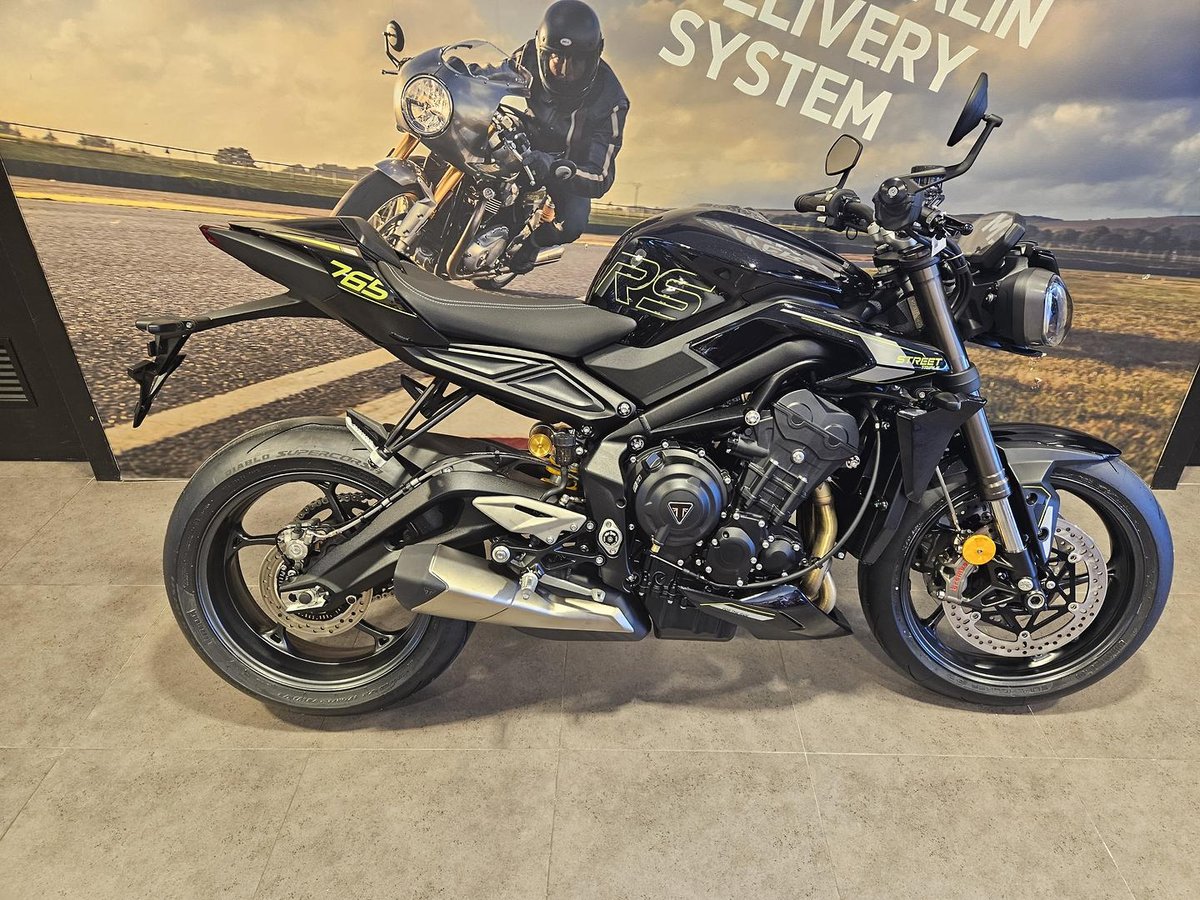 Triumph street triple price store