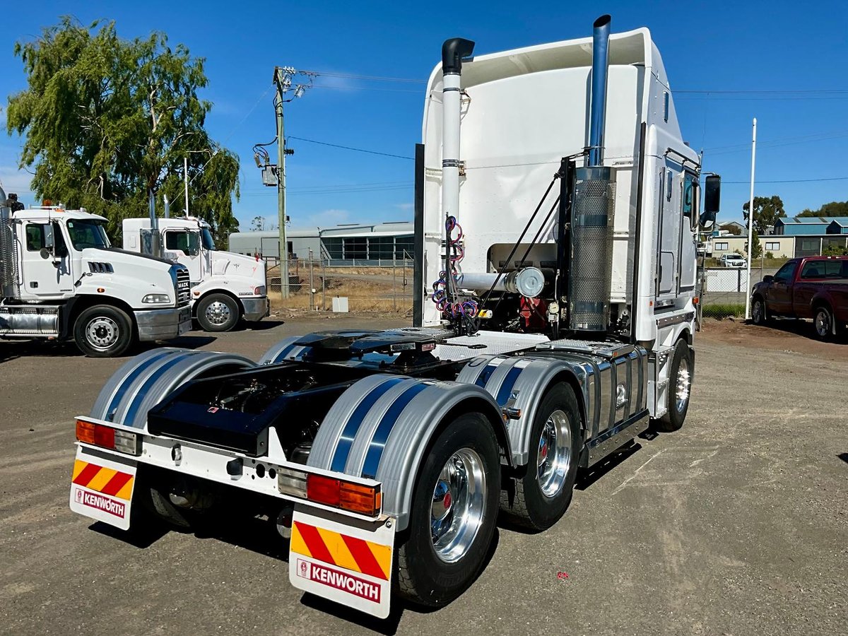 2013 Kenworth K200 LOW KLM 501000 E5 Light USE Hist $145000+GST 7834 ...