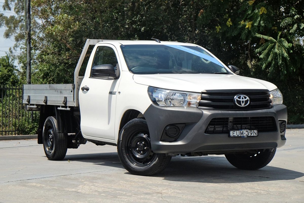2017 Toyota Hilux Workmate TGN121R 4X2 For Sale in Penrith, NSW ...