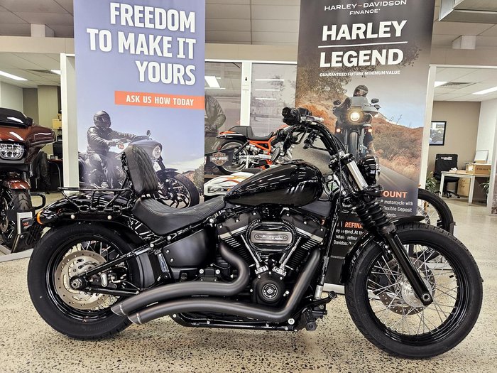 Street Bob 107