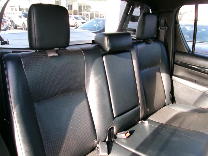 2018 Toyota Hilux Rugged X GUN126R 4X4 Dual Range for sale in ...